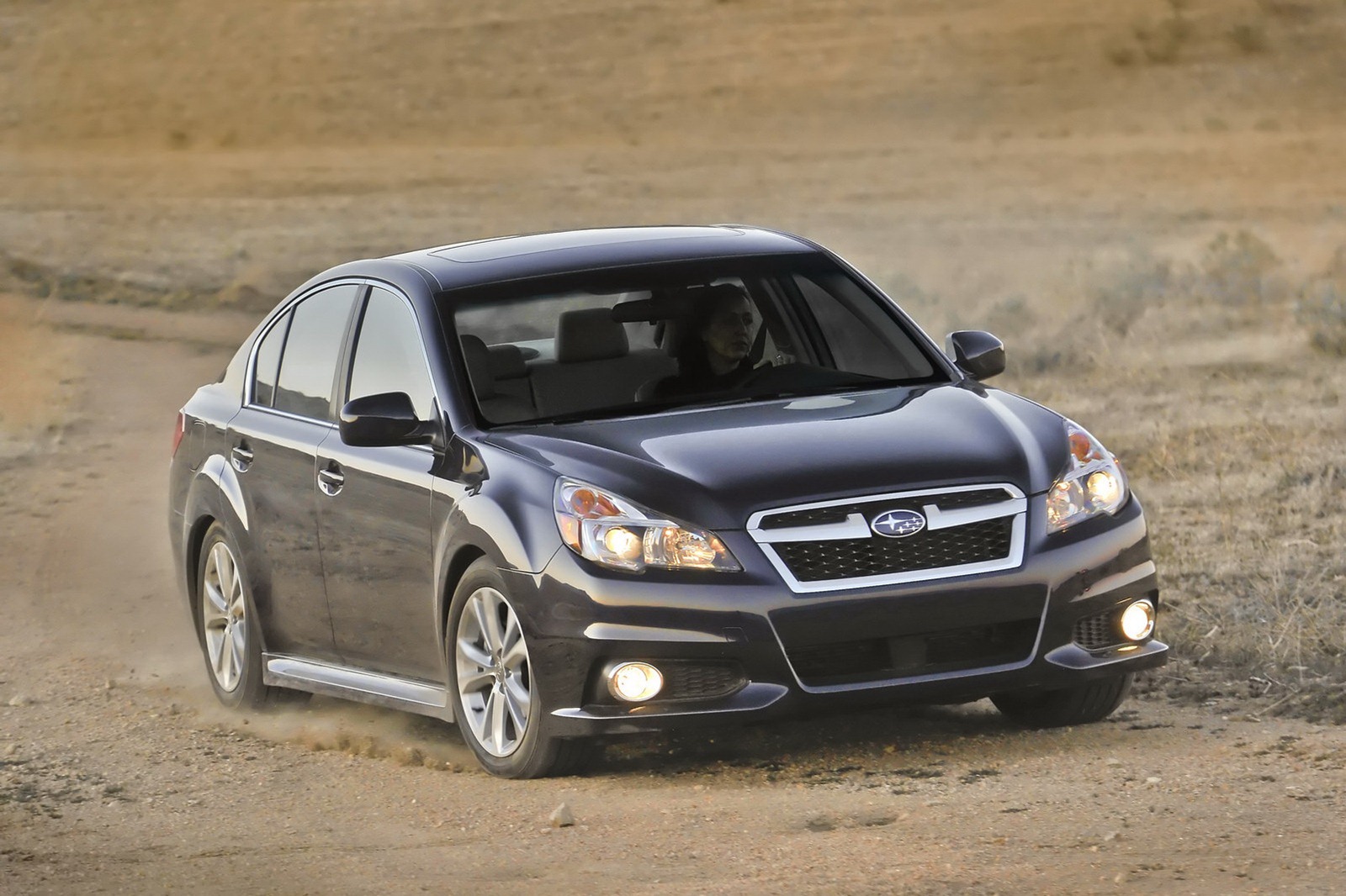 Subaru Outback Facelift 2012 - Subaru - Autopareri